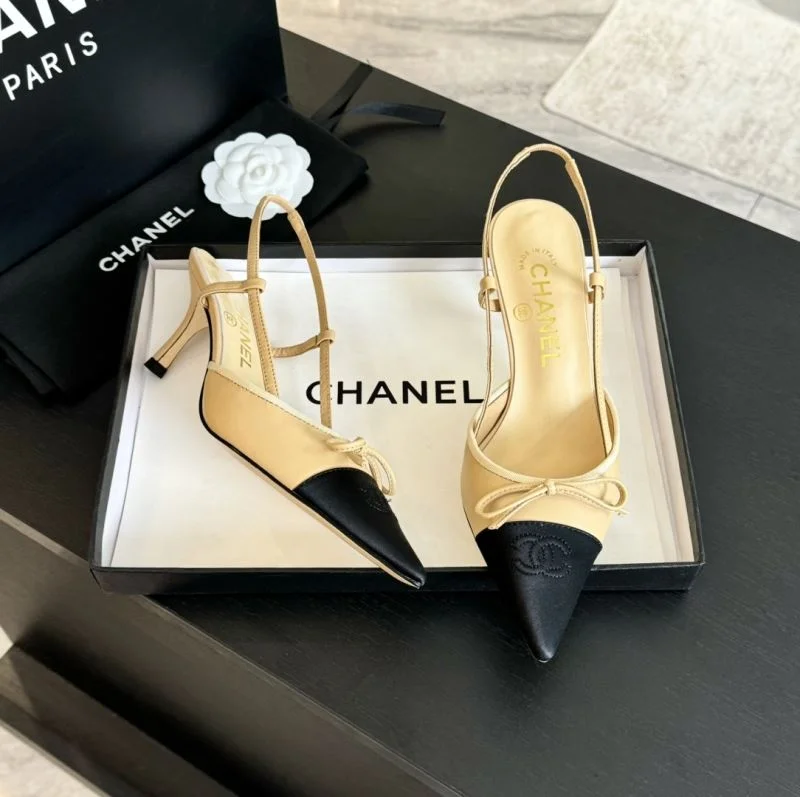 Top match Chanel Sandals