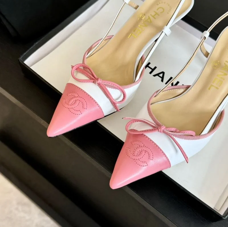Top match Chanel Sandals