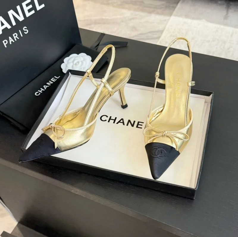Top mirror Chanel Sandals