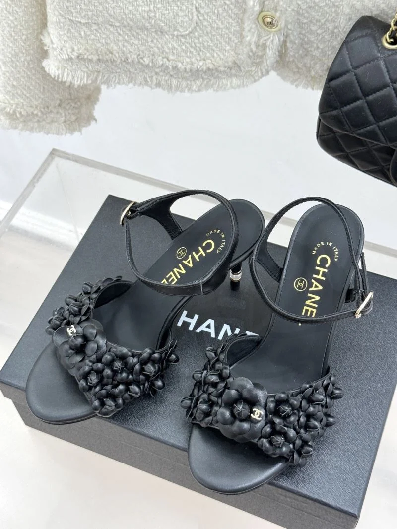 Top mirror Chanel Sandals