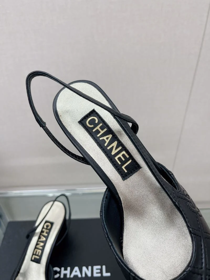Top mirror Chanel Sandals