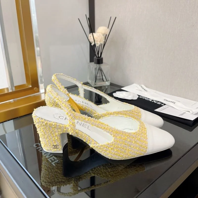 Top mirror Chanel Sandals