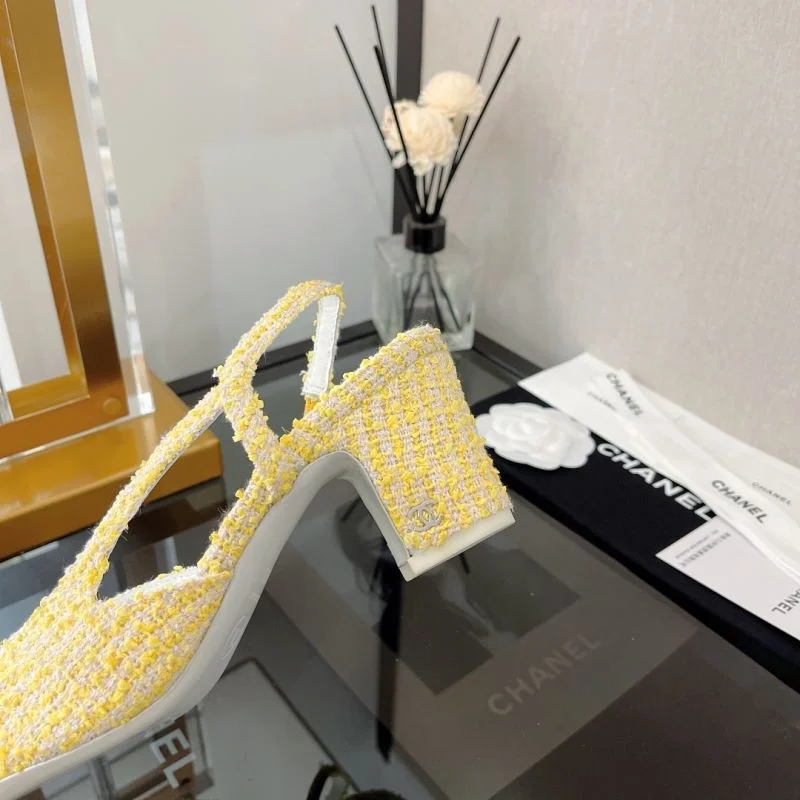 Top mirror Chanel Sandals