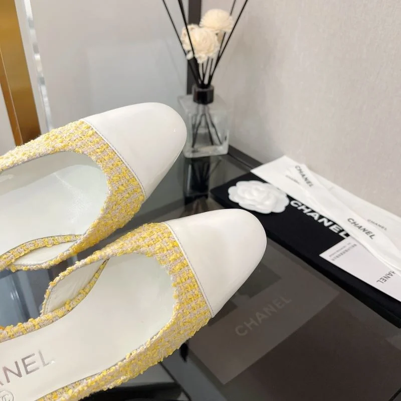Top mirror Chanel Sandals