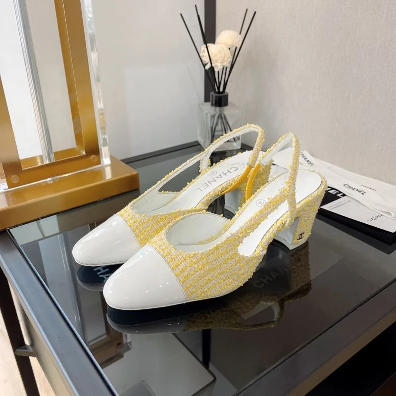 Top mirror Chanel Sandals