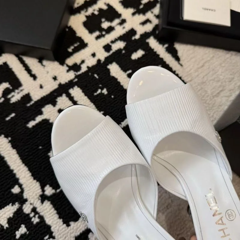 Accurate model Chanel Sandals