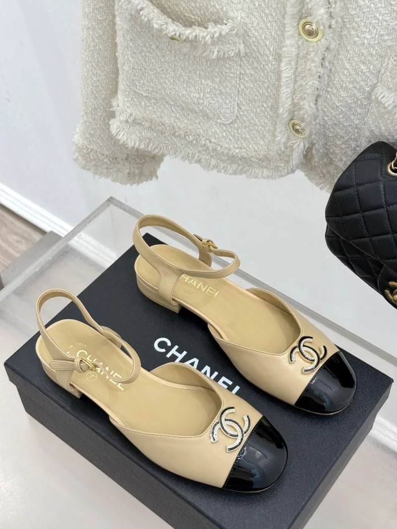 Low-cost Chanel Sandals