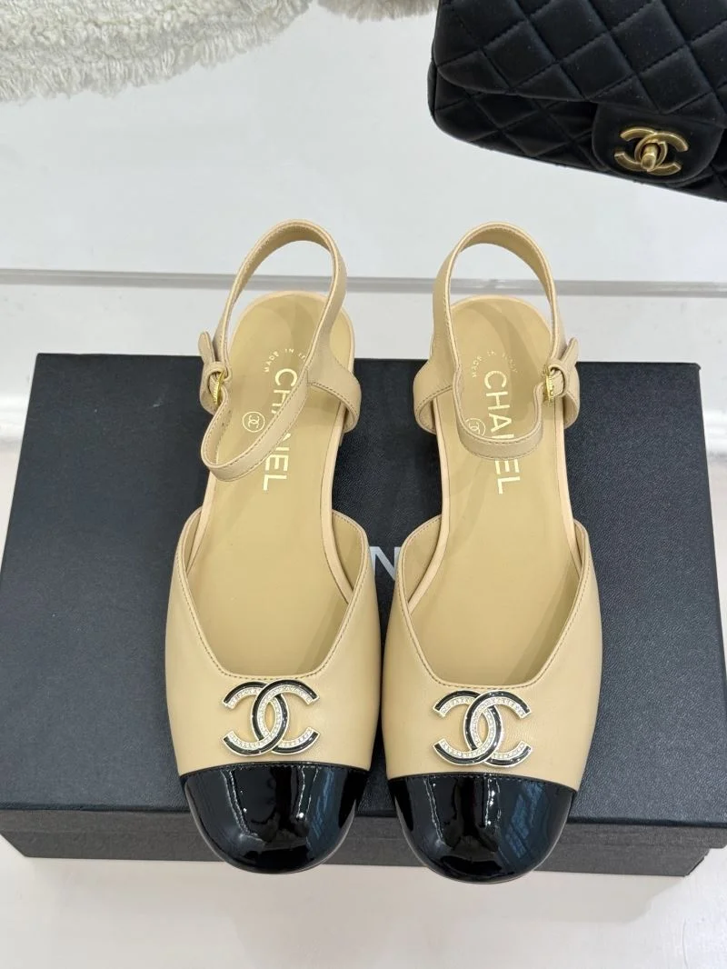Low-cost Chanel Sandals