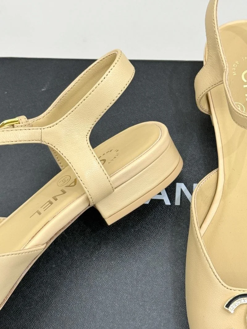 Low-cost Chanel Sandals