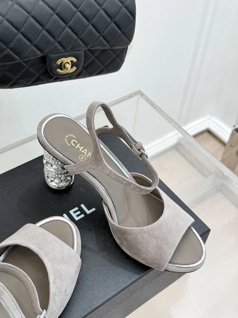 Low-cost Chanel Sandals
