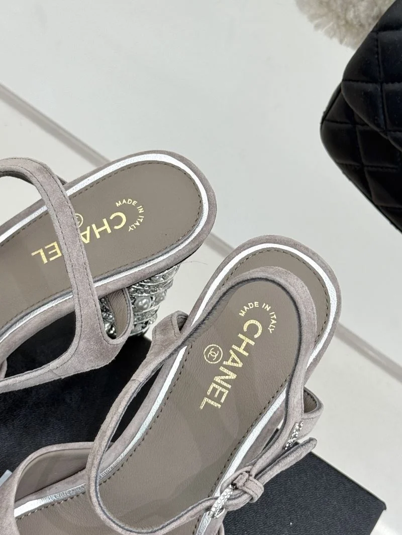 Low-cost Chanel Sandals
