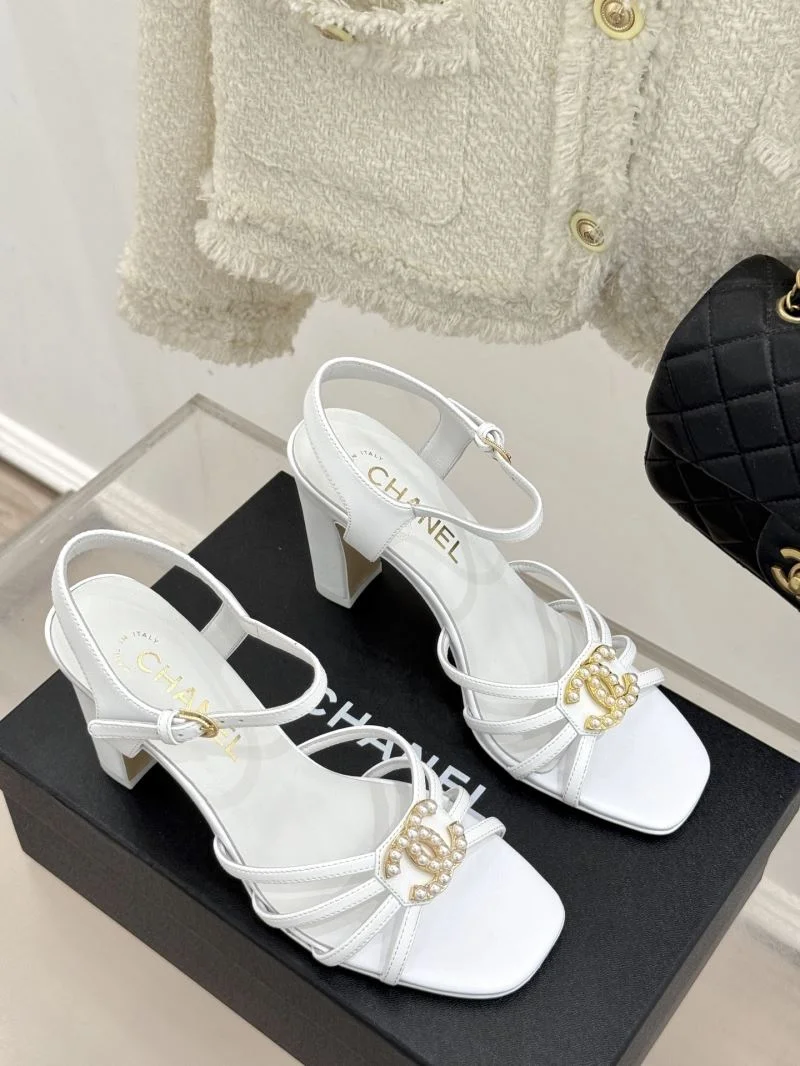 Top mirror Chanel Sandals