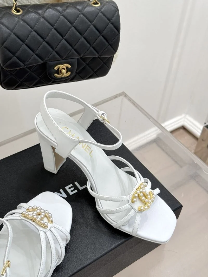 Top mirror Chanel Sandals