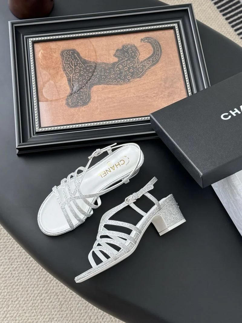 Top match Chanel Sandals