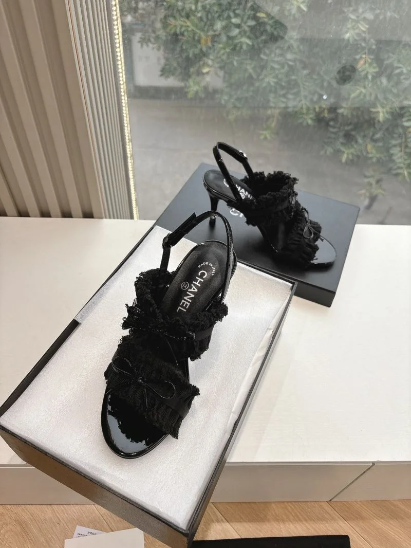 Top mirror Chanel Sandals