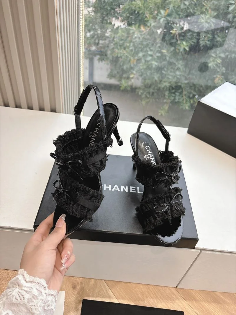 Top mirror Chanel Sandals