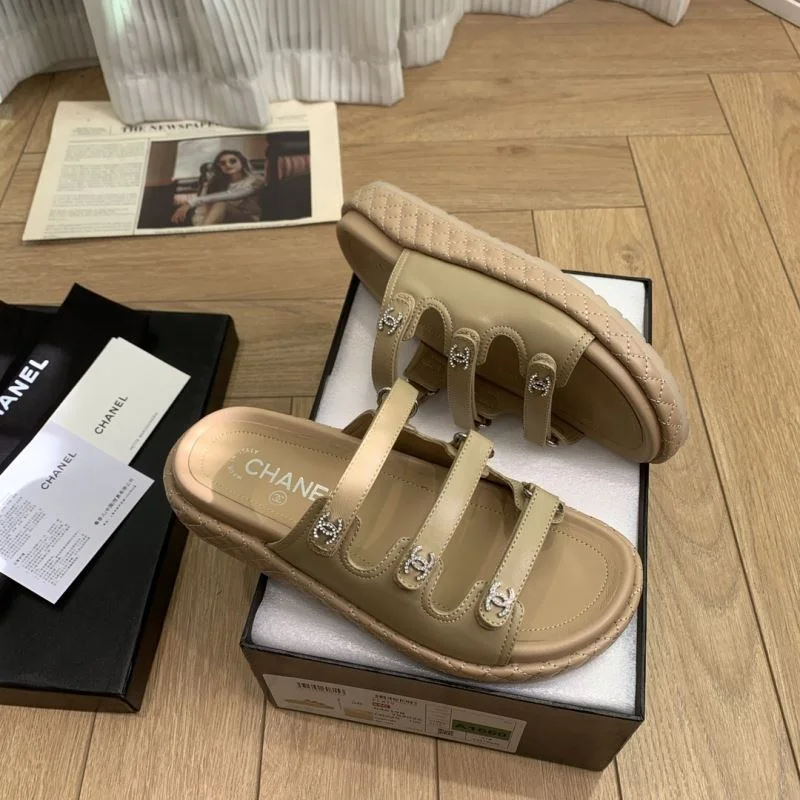 Top mirror Chanel Sandals