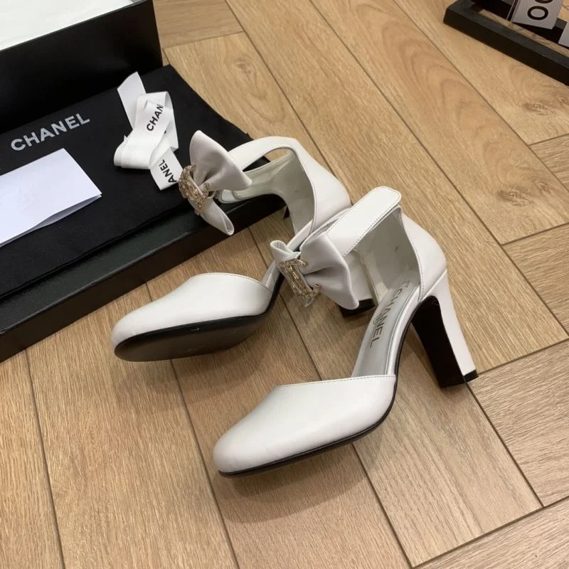 Top mirror Chanel Sandals