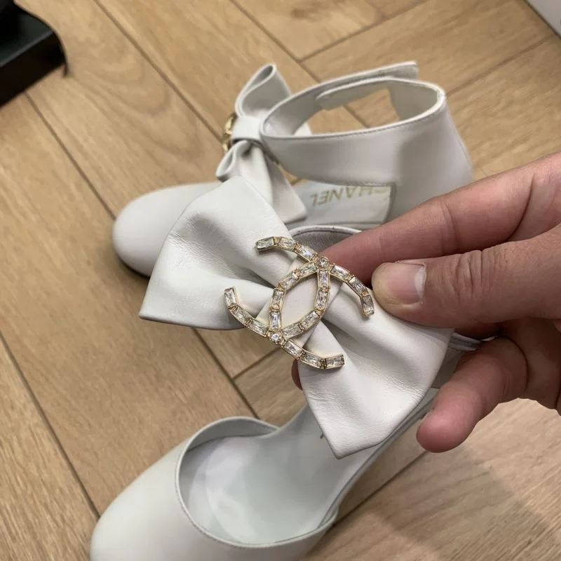 Top mirror Chanel Sandals