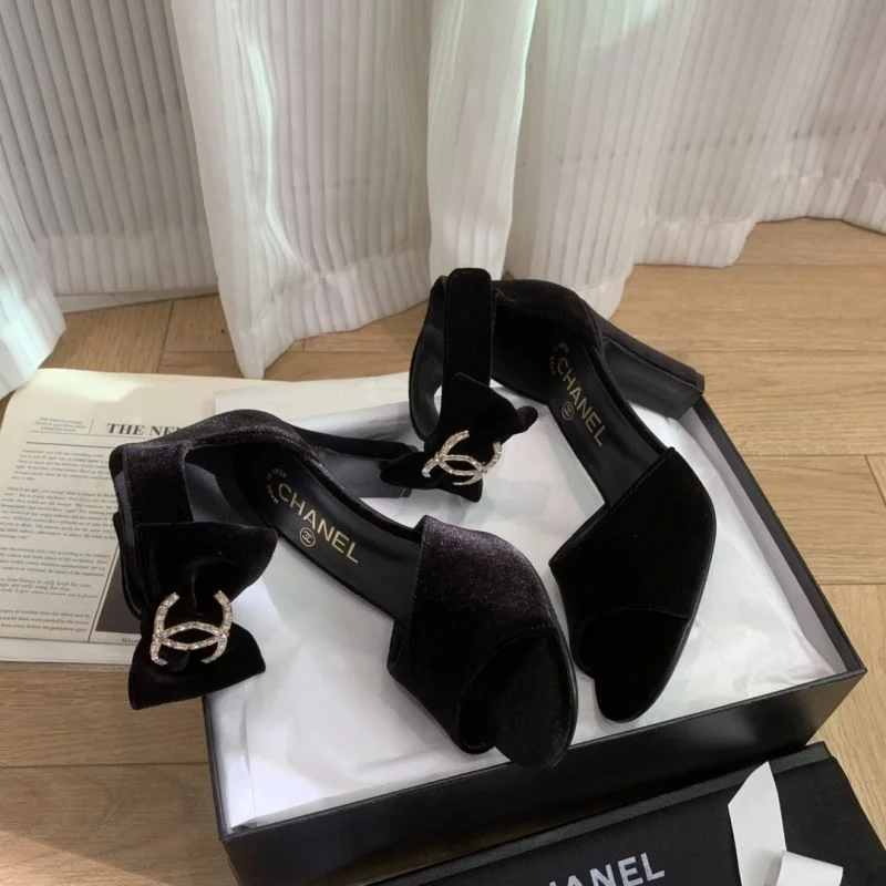 Top mirror Chanel Sandals