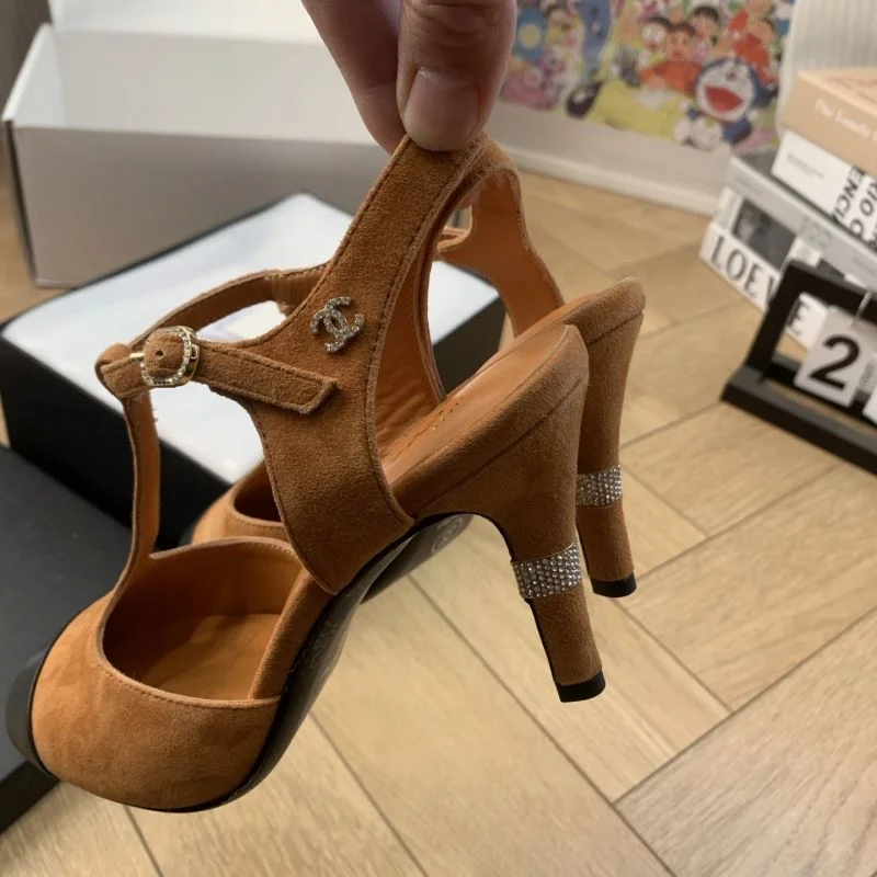 Accurate model Chanel Sandals