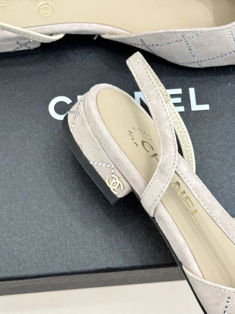 Low-cost Chanel Sandals
