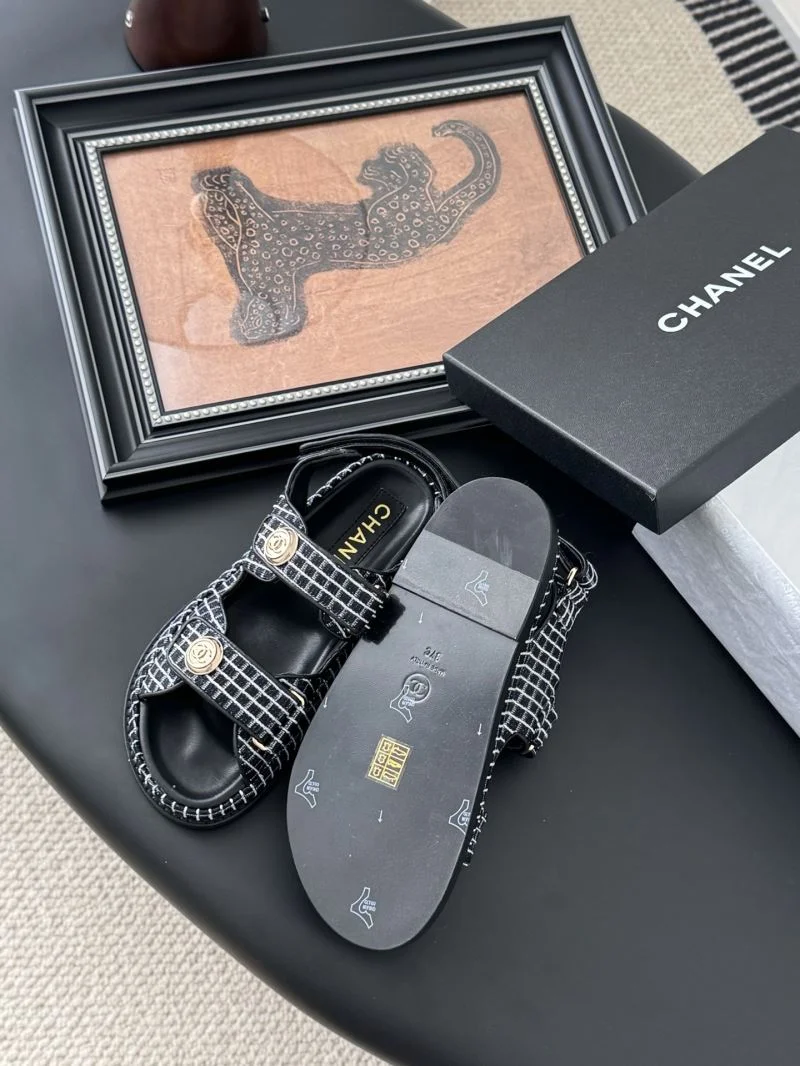 Accurate model Chanel Sandals