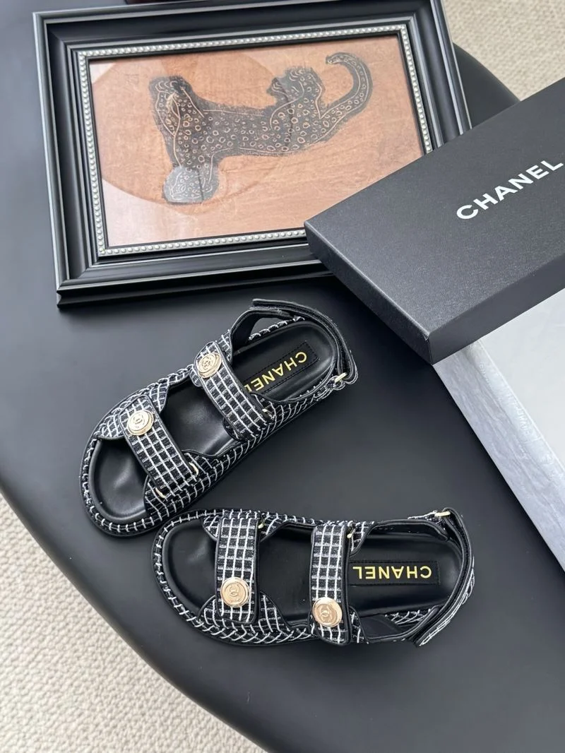 Accurate model Chanel Sandals