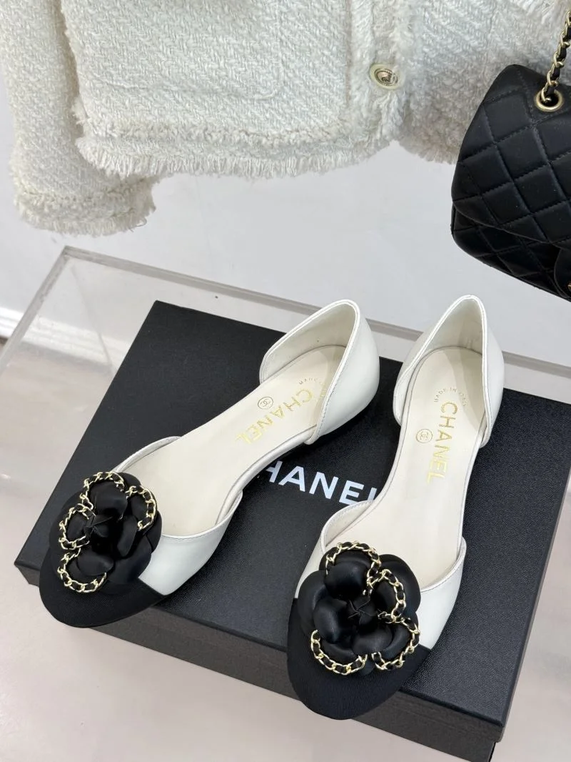 Low-cost Chanel Sandals