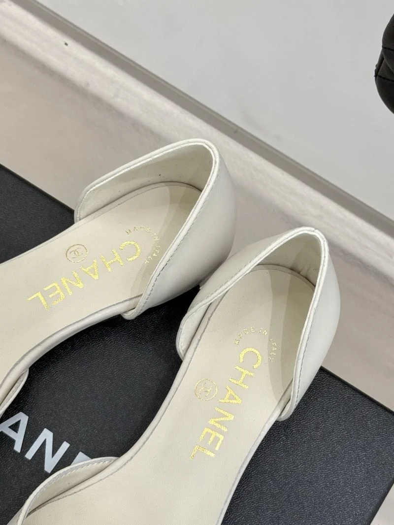 Low-cost Chanel Sandals