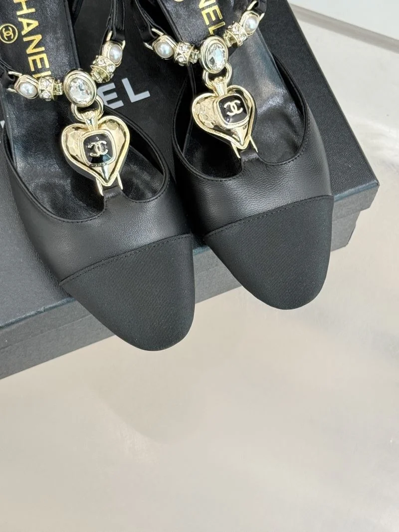 Low-cost Chanel Sandals