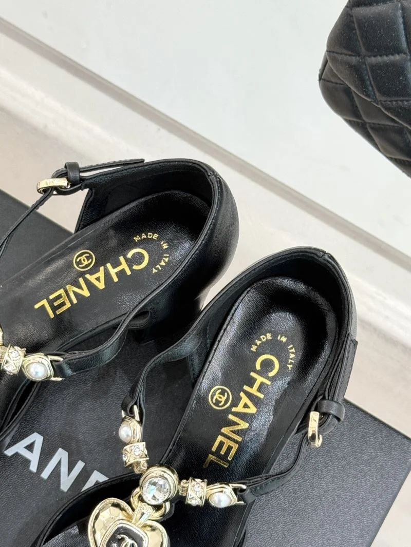 Low-cost Chanel Sandals