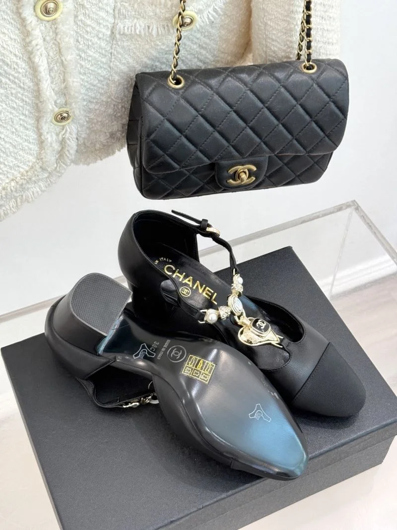Low-cost Chanel Sandals