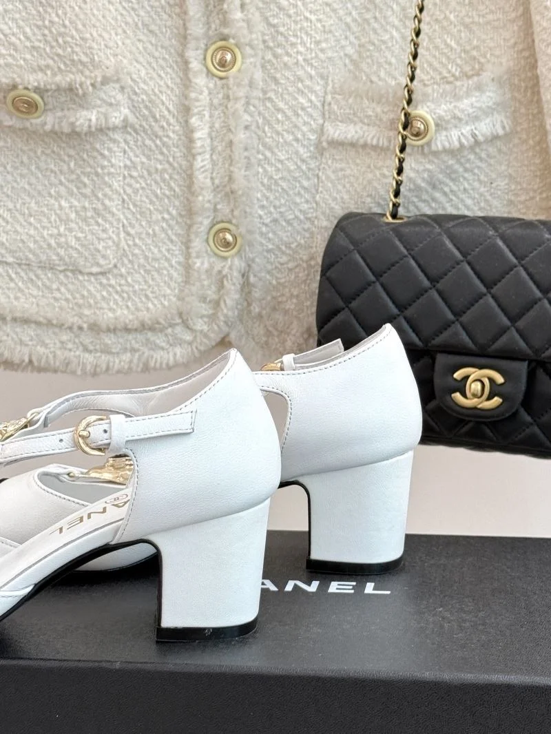 Accurate model Chanel Sandals