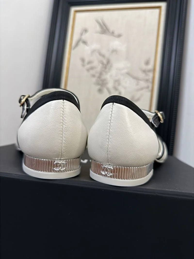 Accurate model Chanel Sandals
