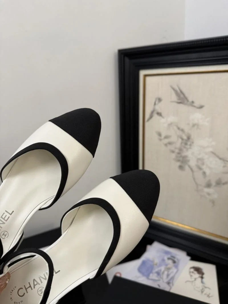 Accurate model Chanel Sandals