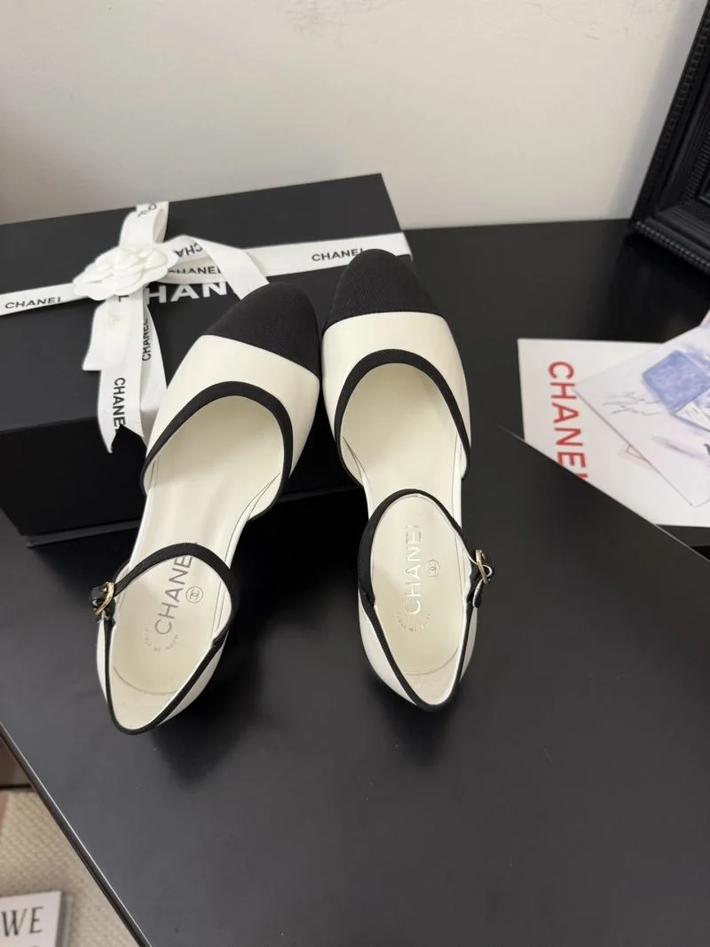 Accurate model Chanel Sandals