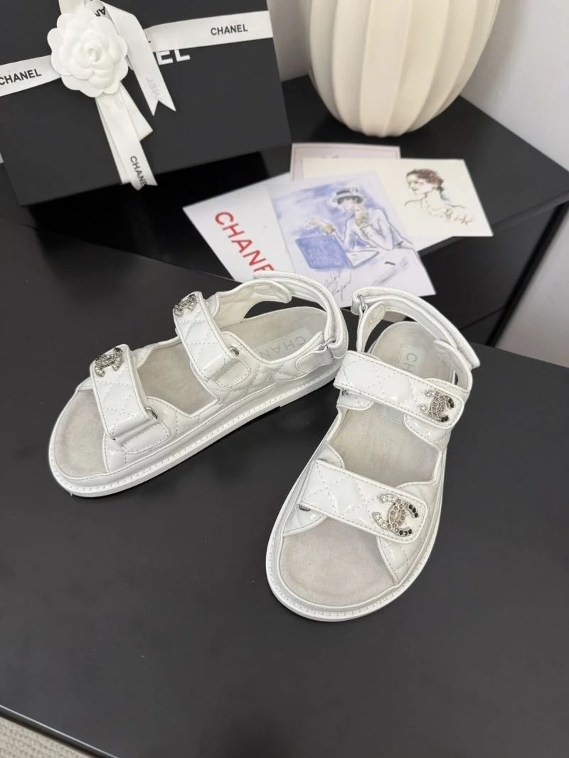 Low-cost Chanel Sandals