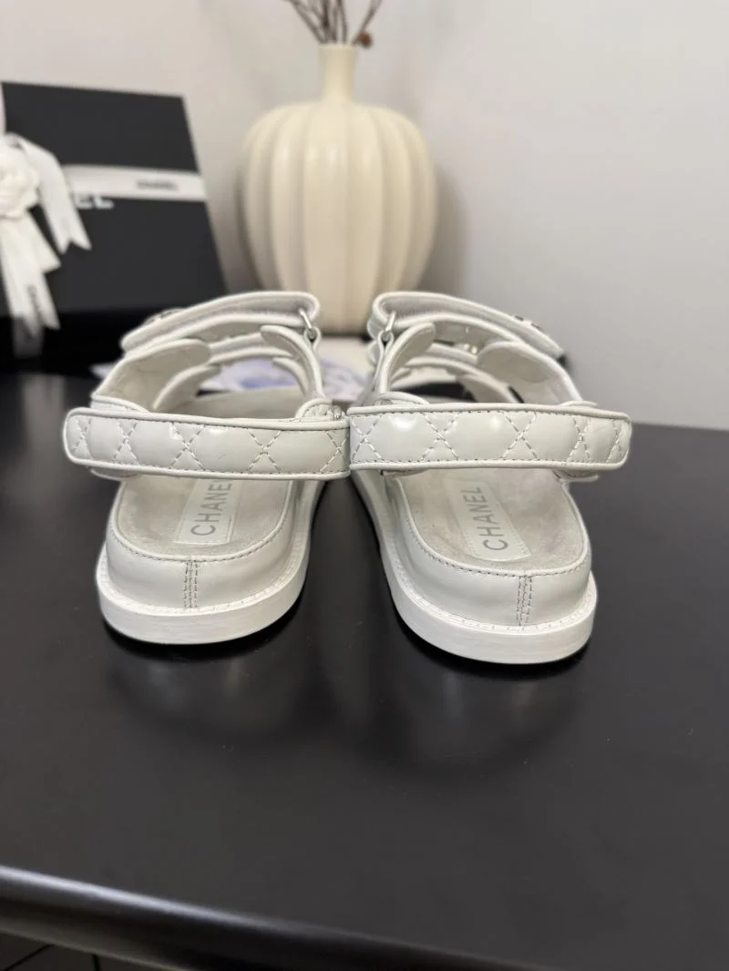 Low-cost Chanel Sandals