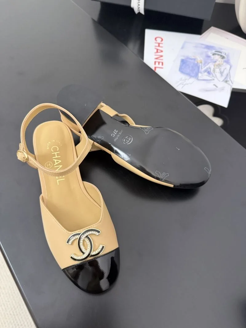 Low-cost Chanel Sandals