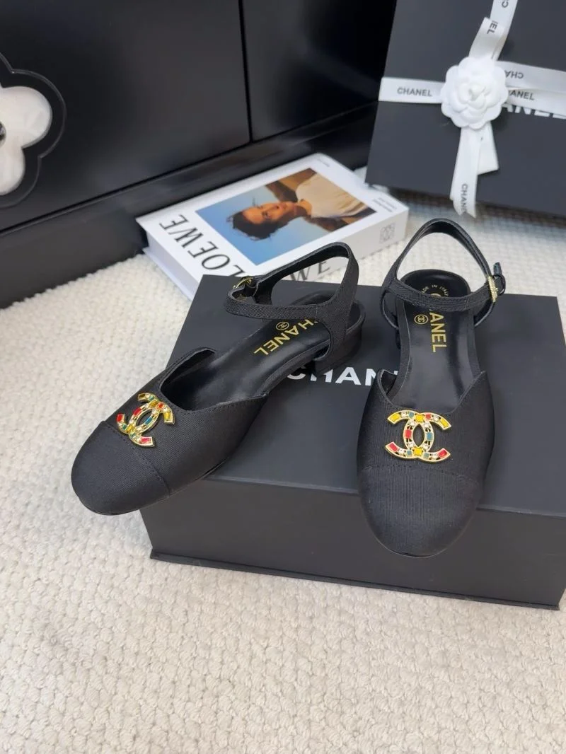 Low-cost Chanel Sandals
