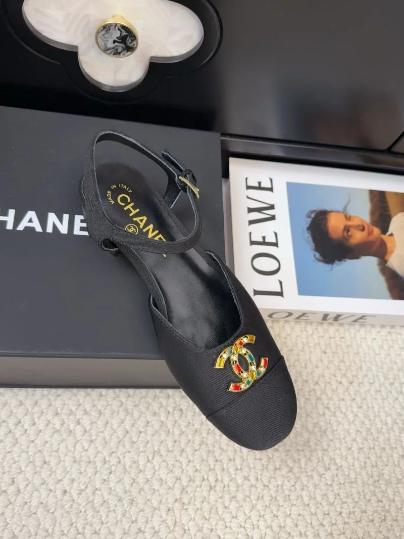 Low-cost Chanel Sandals