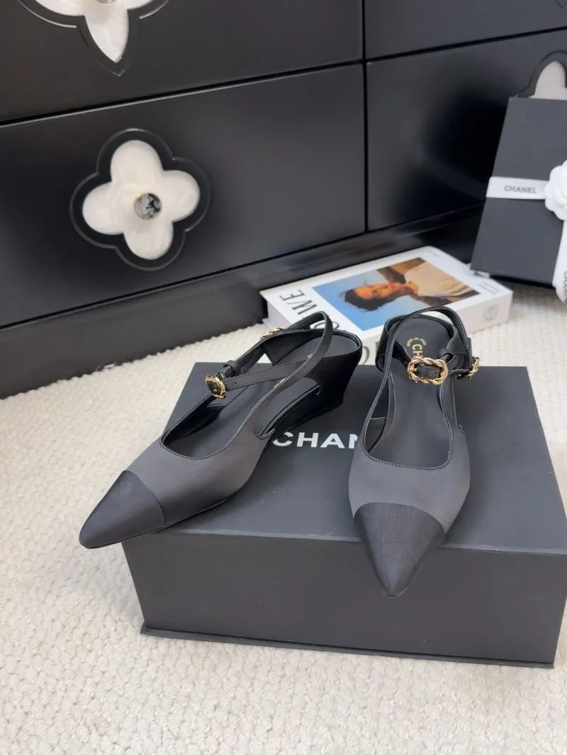 Accurate model Chanel Sandals