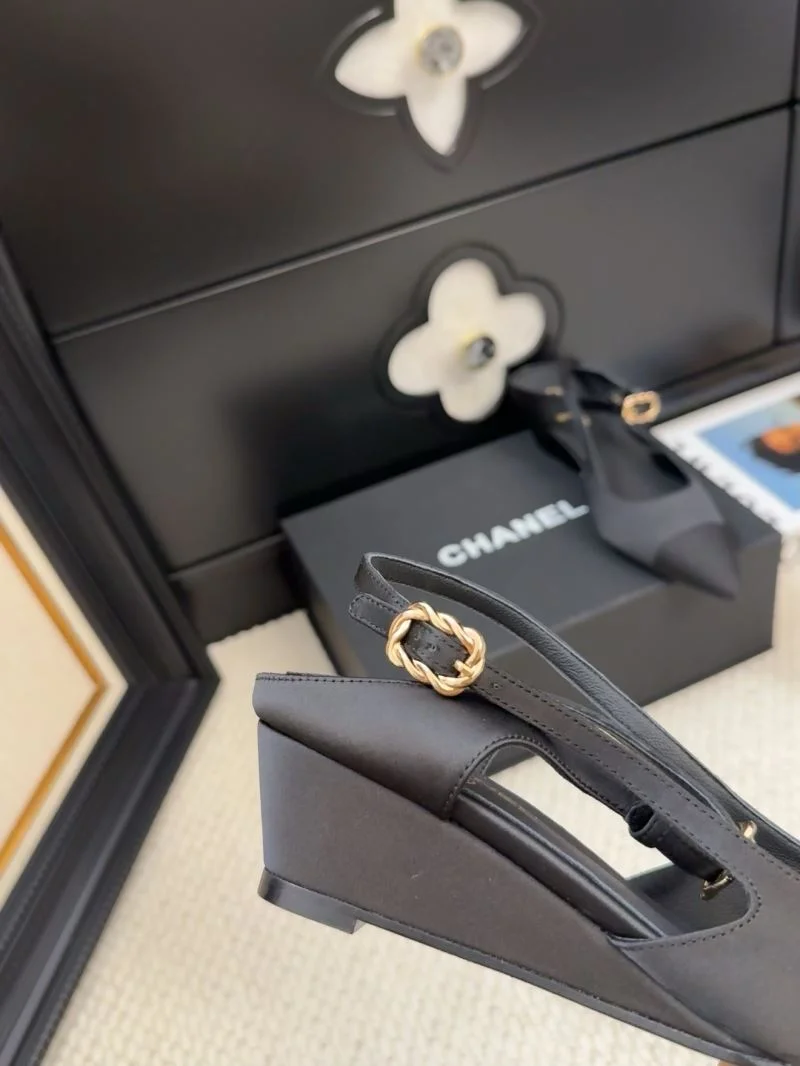 Accurate model Chanel Sandals