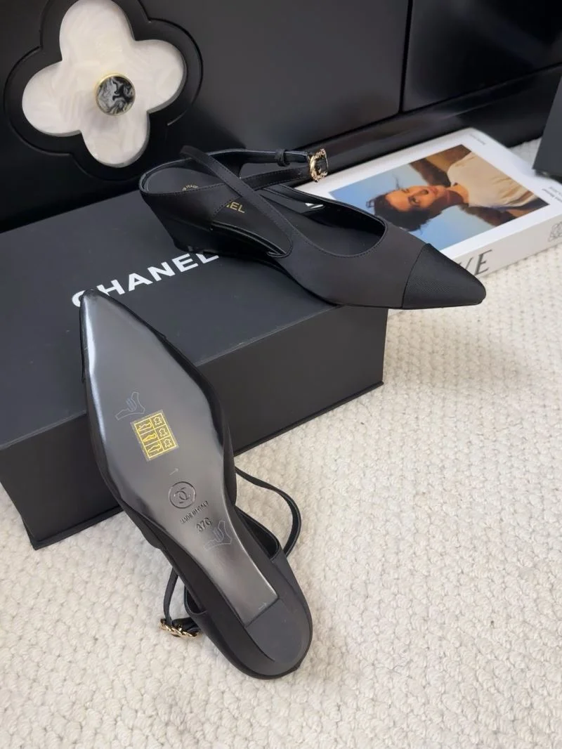 Accurate model Chanel Sandals