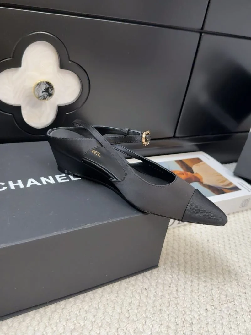 Accurate model Chanel Sandals