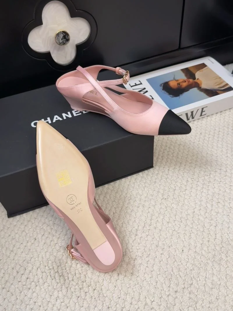 Accurate model Chanel Sandals