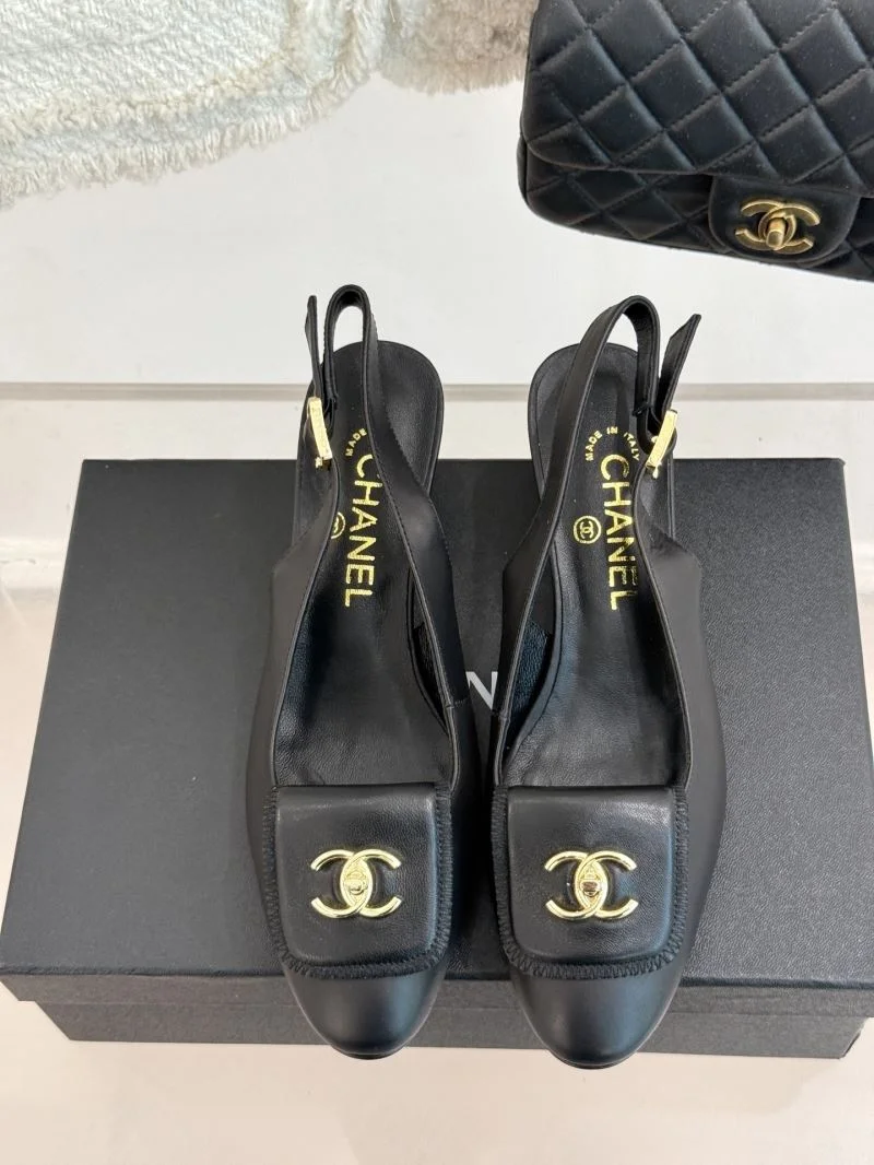 Accurate model Chanel Sandals