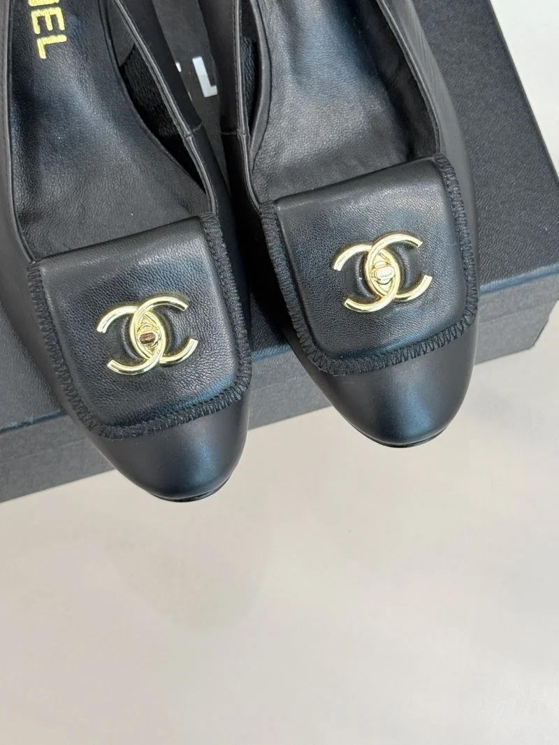 Accurate model Chanel Sandals