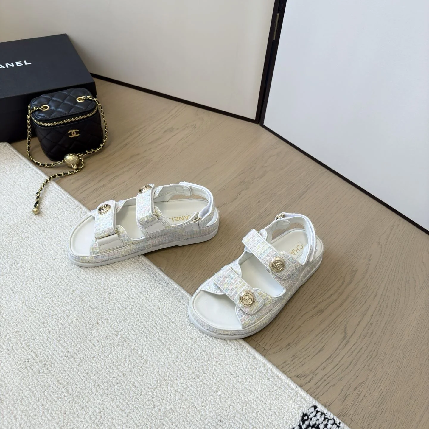 Accurate model Chanel Sandals